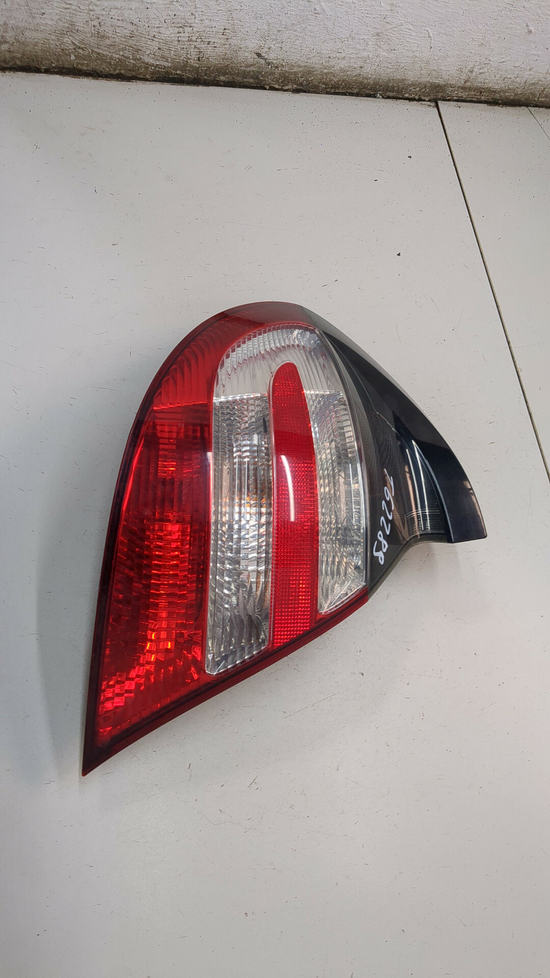 Фонарь (задний) левый Mercedes C W203 Б/У