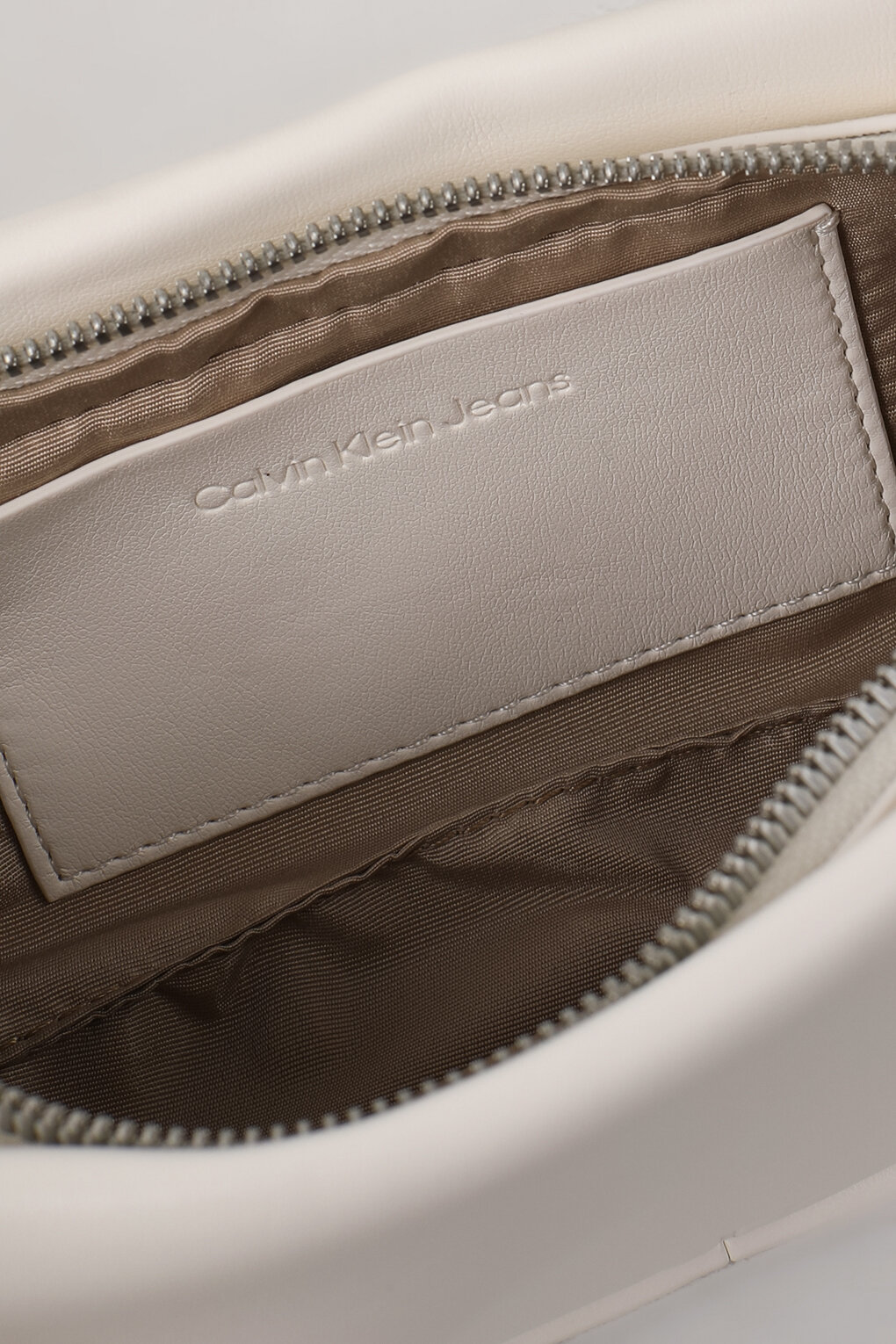 Сумка хобо CALVIN KLEIN, белый — фото 1