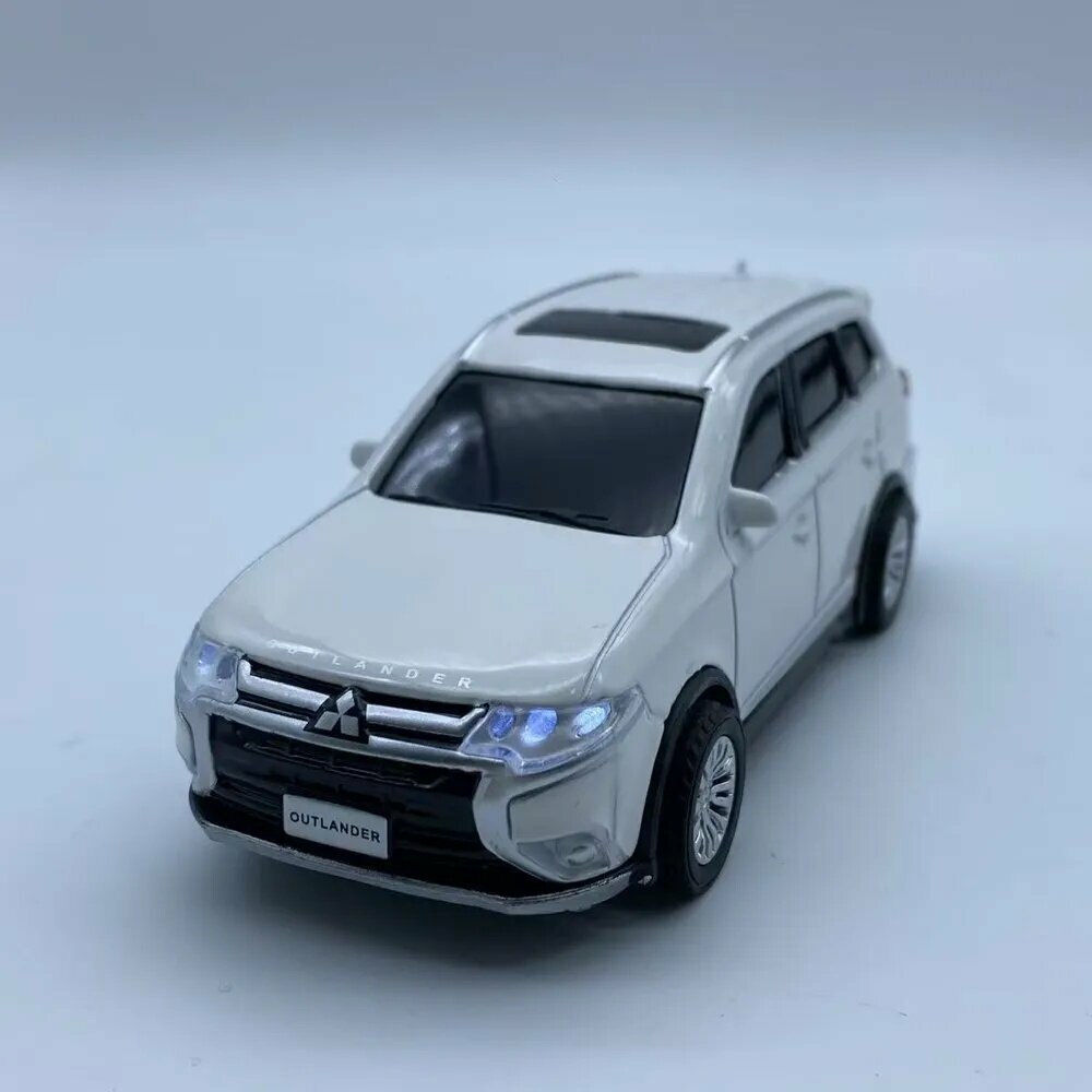 1:43 Mitsubishi Outlander , Сплавная модель автомобиля, подарки для мальчиков, коллекционные хобби, подарки на день рождения