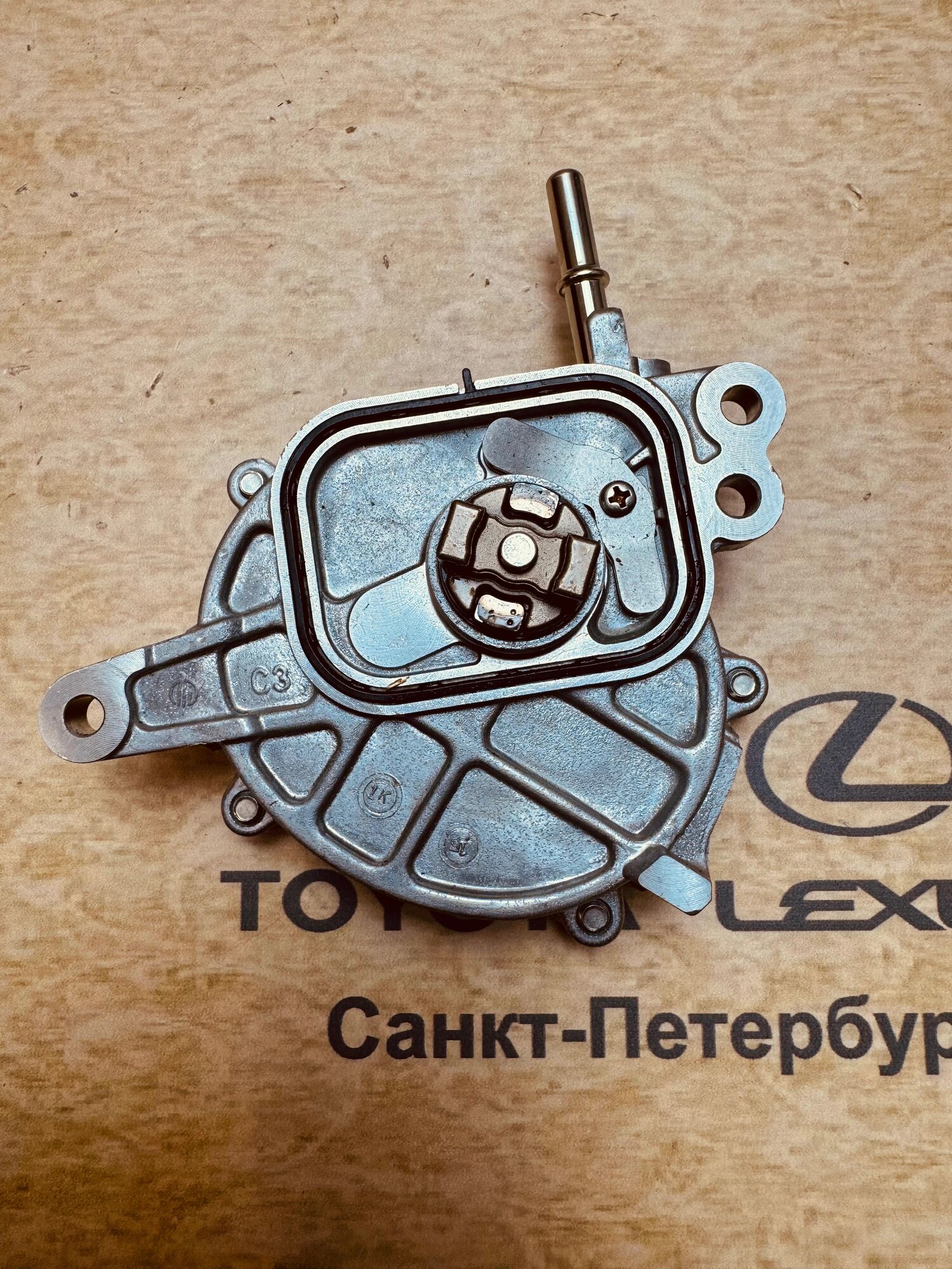 Вакуумный насос Toyota Lexus