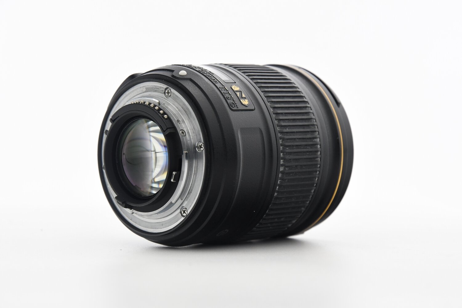 Объектив Nikon AF-S 28mm f/1.8G