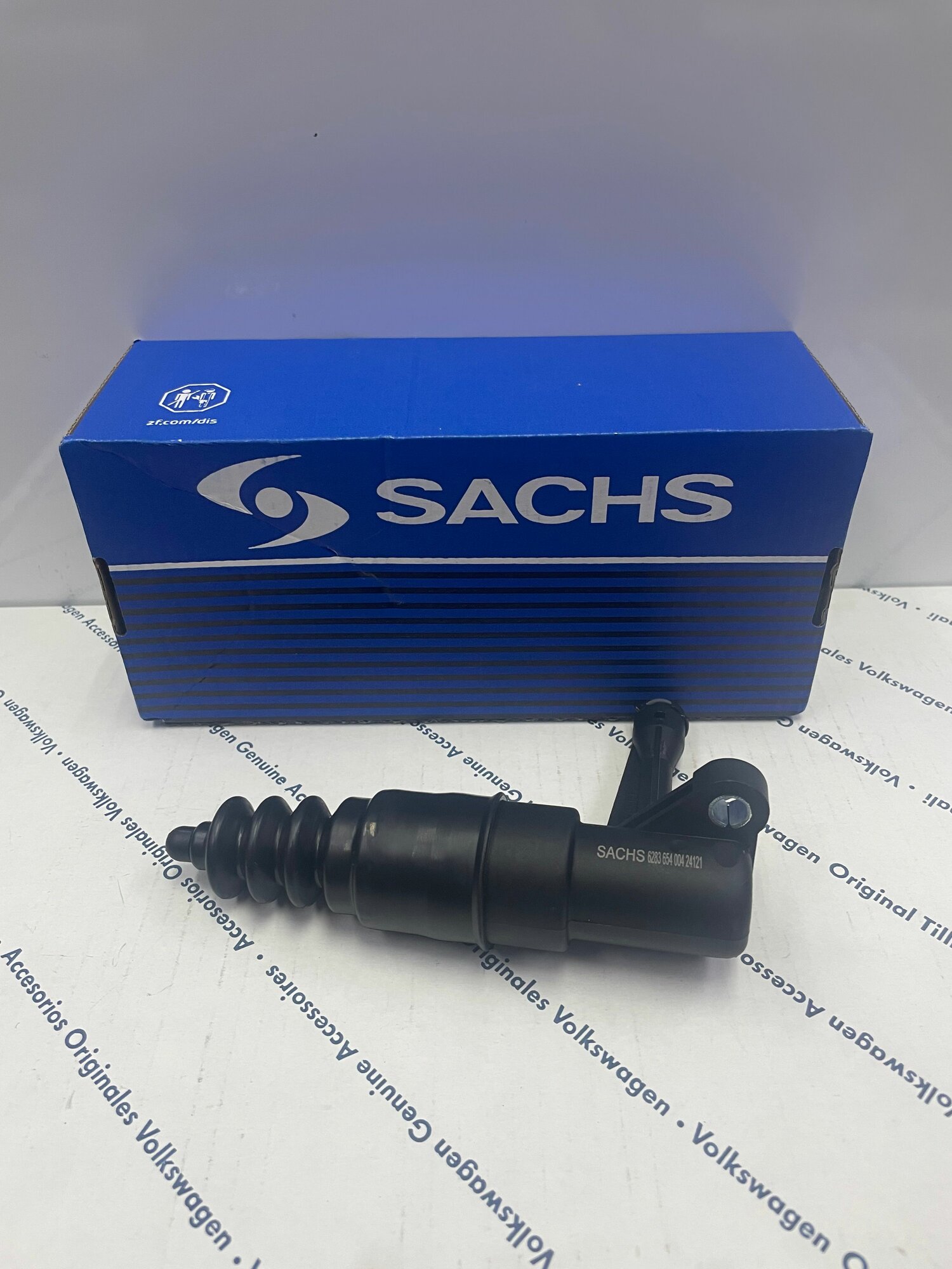 Цилиндр сцепления рабочий Sachs 6283654004 для AUDI A4 B5 (1994-2000)/VW PASSAT B5 (2000-2005)