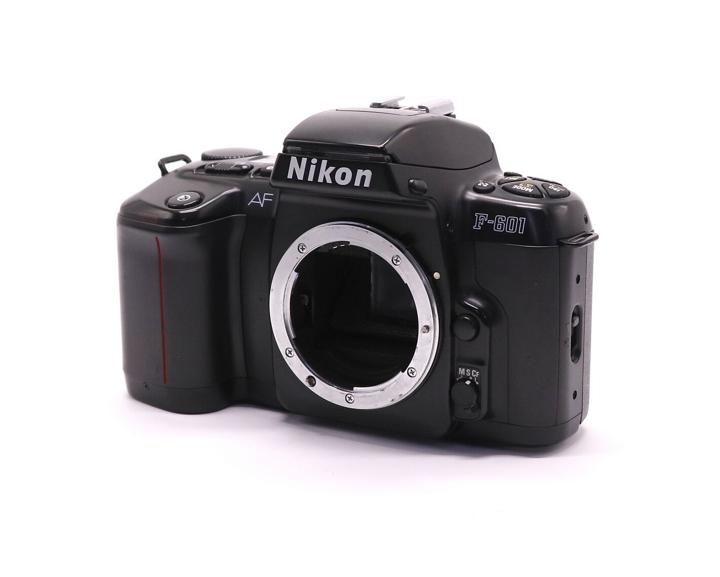 Зеркальная плёночная камера Nikon F-601 body