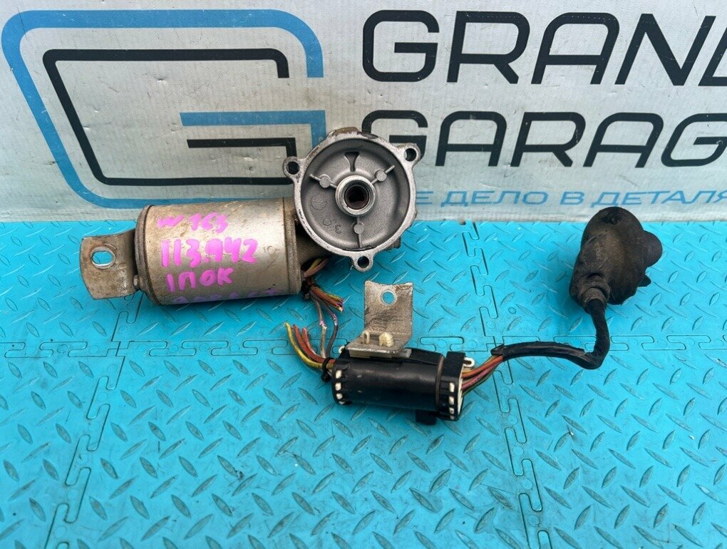 Моторчик раздатки Mercedes-Benz M-Class W163 113.942 4.3 OEM A1635400888