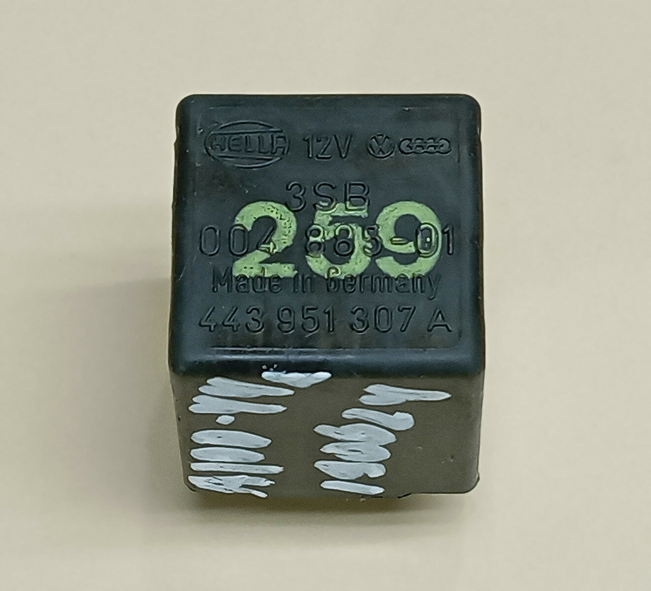 Реле звуковое 259 Audi 100 C3 `