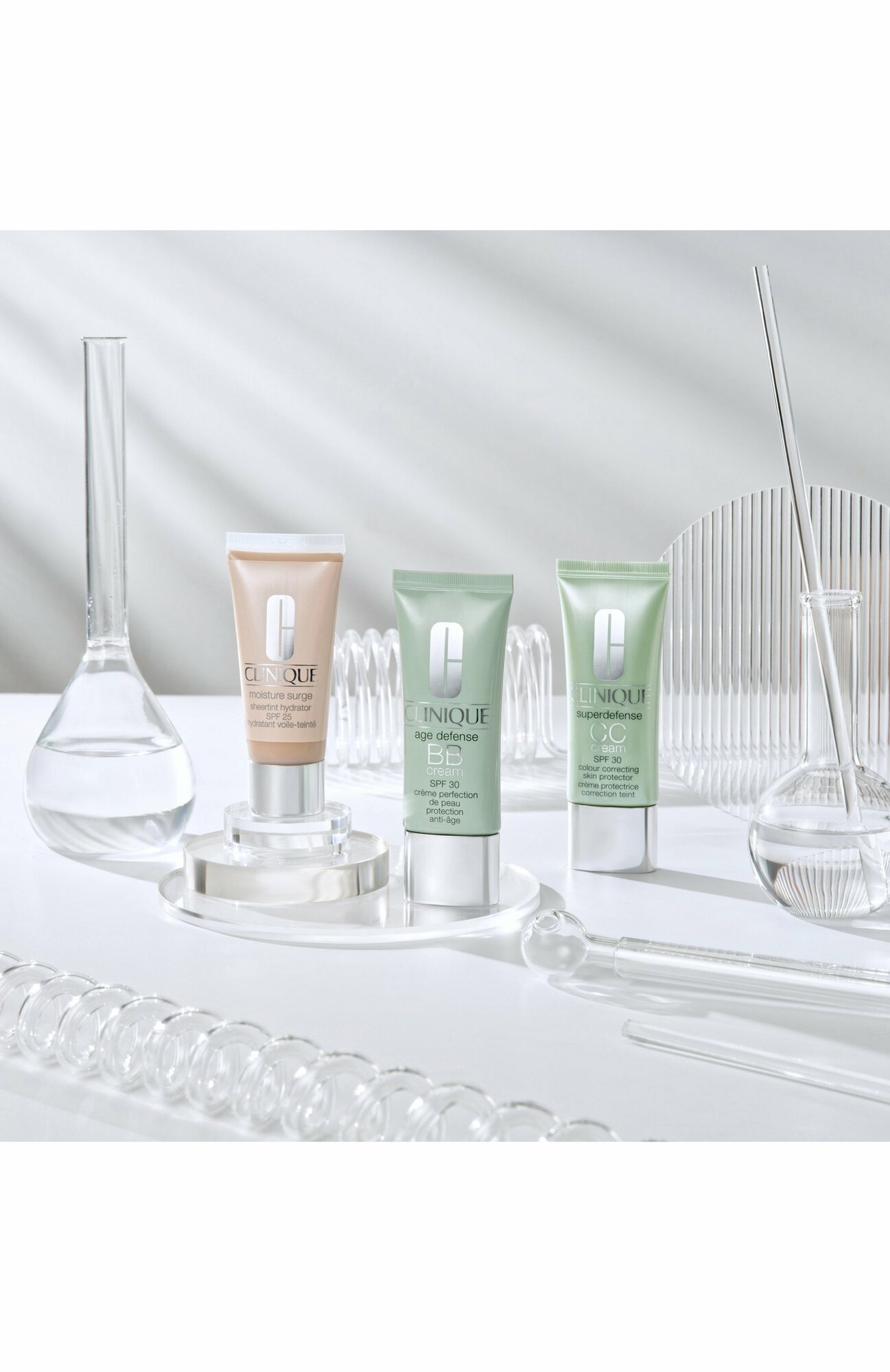 Увлажняющий тональный крем Moisture Surge Tinted SPF 25, оттенок Light Medium (40ml) Clinique
