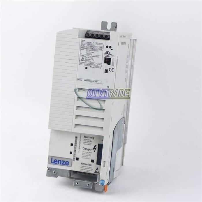 Модуль LENZE E82EV402-4C200 E82EV402K4C200 E82EV402п 4C200