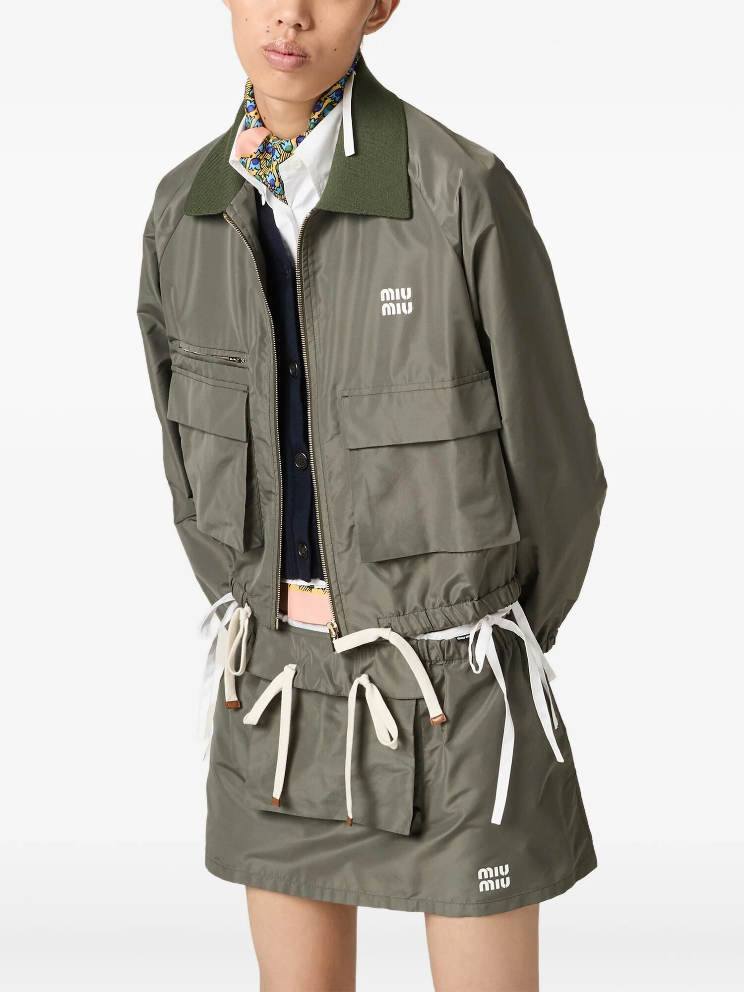 Куртка Miu Miu Technical fabric blouson jacket, размер 38, green — фото 1