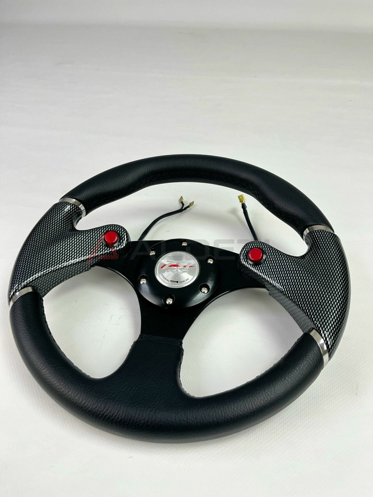 Спортивный руль F1 330мм/ разболтовка 6х70 с кнопками 4100А