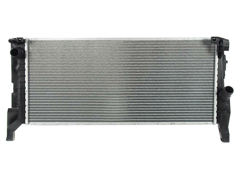 Радиатор SAT ST-10-0157 BMW X1 15-19 / 2-Series Active Tourer 14-18