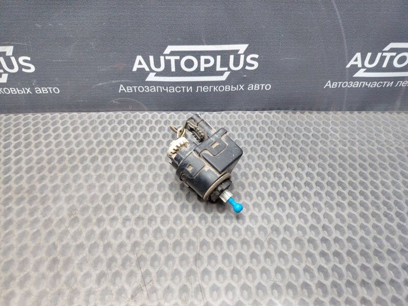 Корректор фар Daewoo Nexia 2010 (F16D3) Б/У с пробегом Арт. 8910-100002