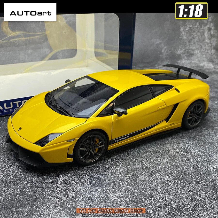 AUTOART 1/18 Lamborghini Gallardo LP570-4