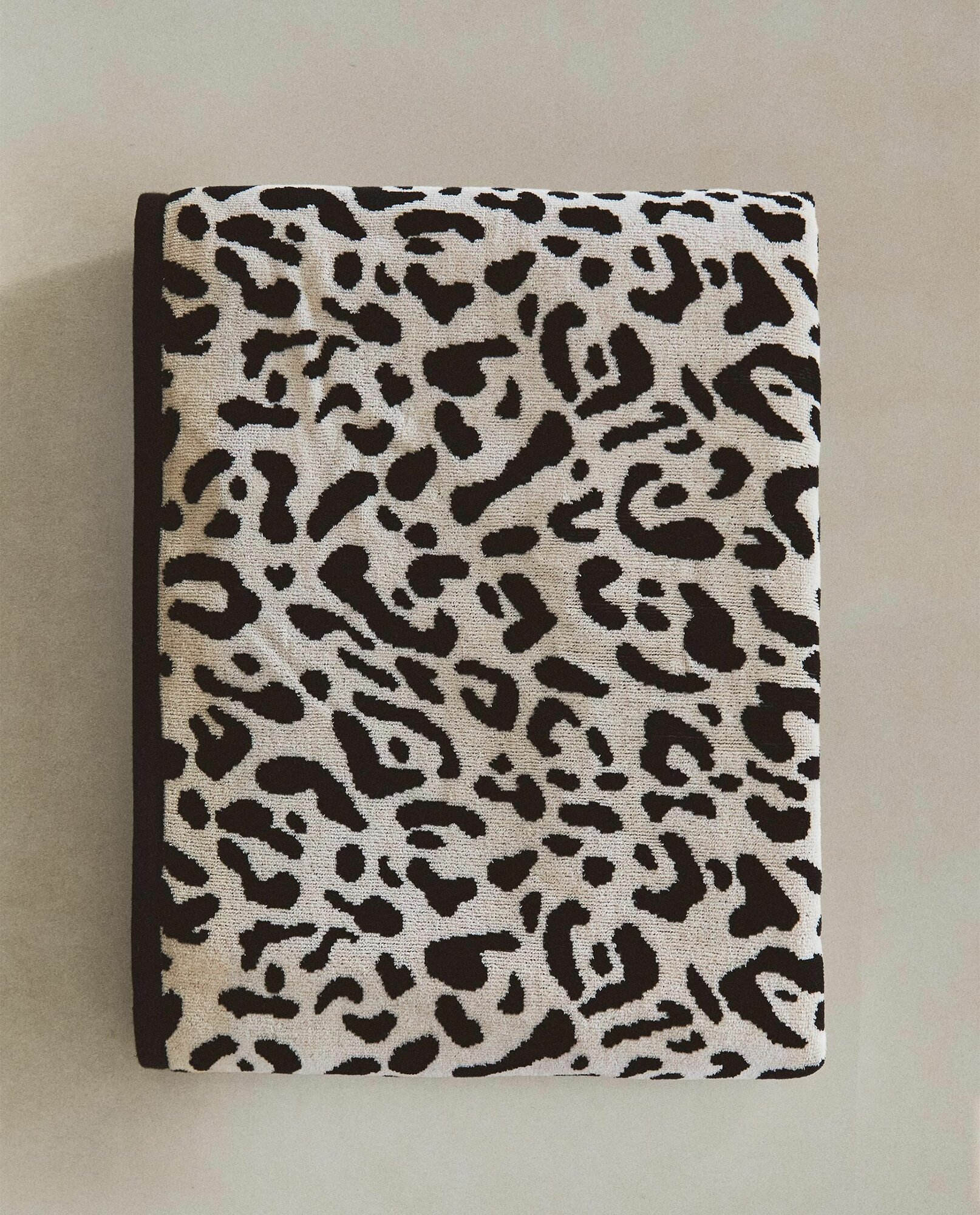 ZARA HOME Полотенце банное Animal Print Velour Bath Towel, Хлопок, 90x150 см, черный