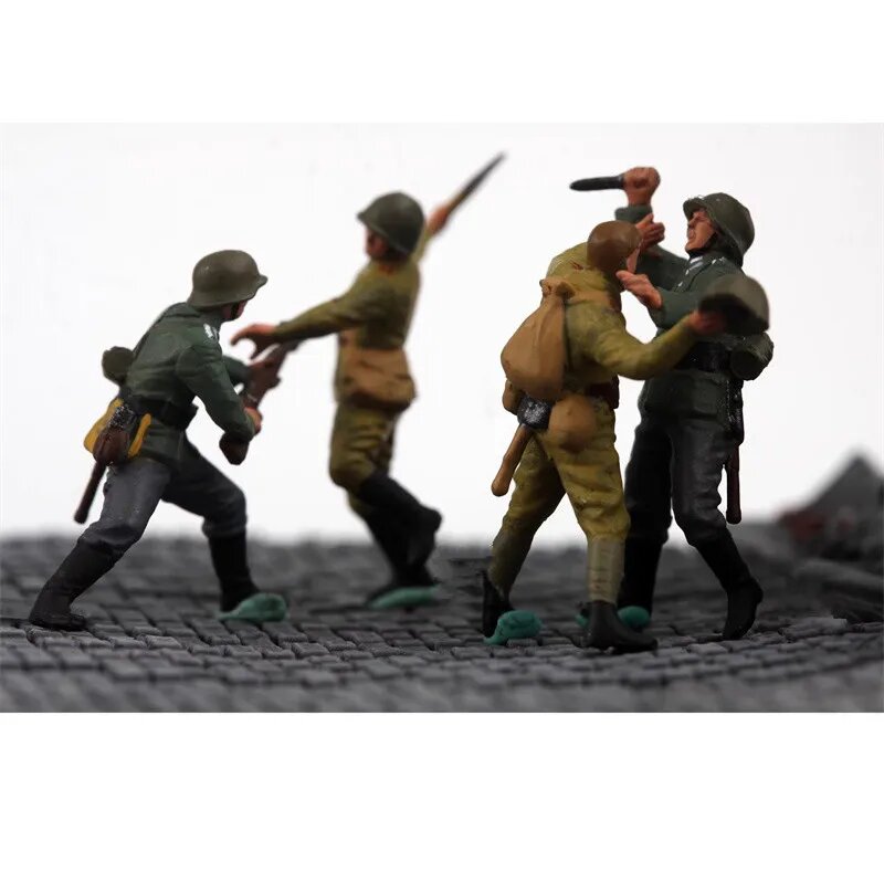 Набор фигурок 1:72 масштаба "Боевые солдаты", смола, 4 шт.