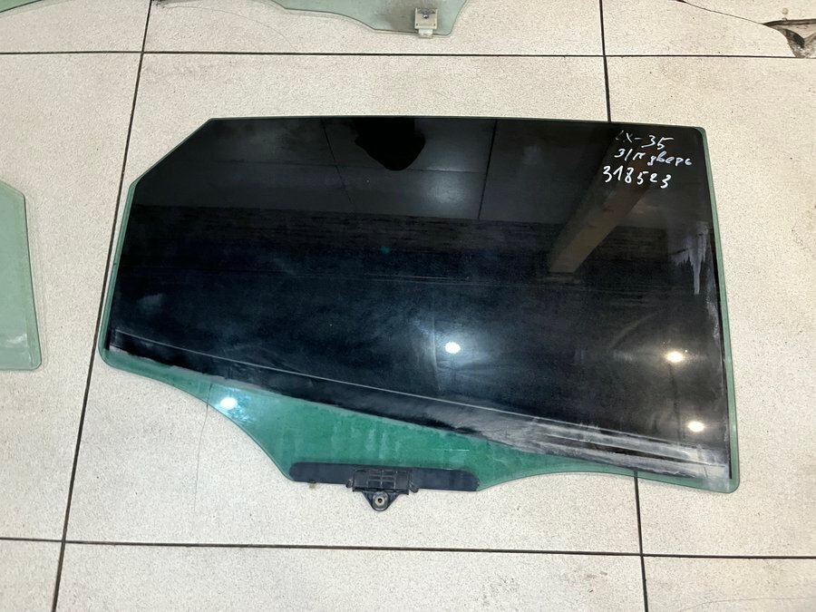 Стекло двери задней правой от Hyundai ix35 2010-2015