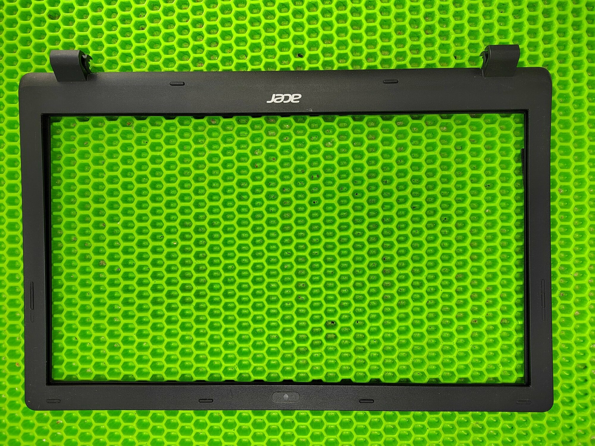 Рамка матрицы для ноутбука Acer Aspire ES1-531