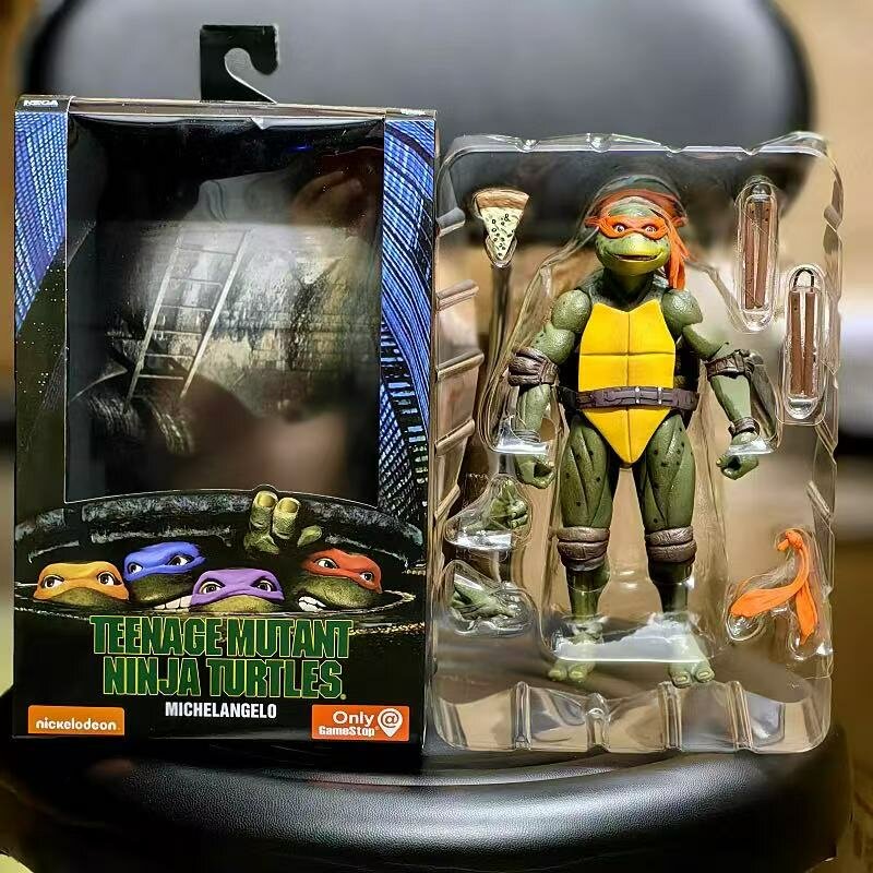 Фигурка Черепашки Ниндзя: Леонардо / Leonardo TMNT (18см)