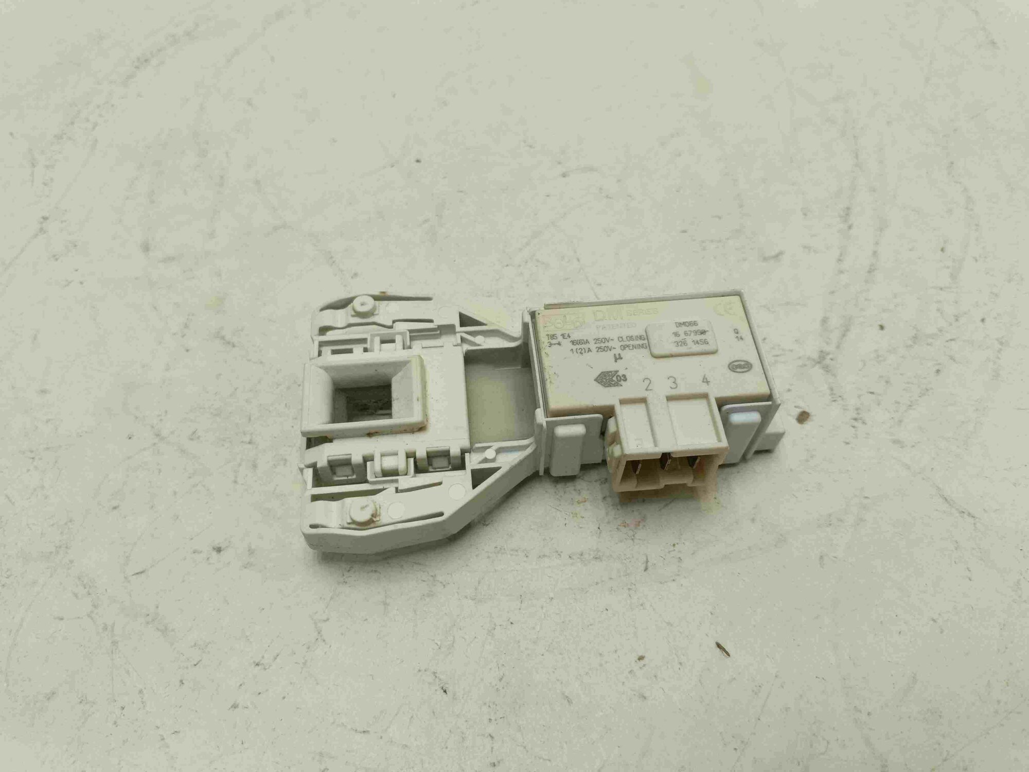 IWUB4085 кт235 Блокировка люка стиральной машины Indesit IWUB4085