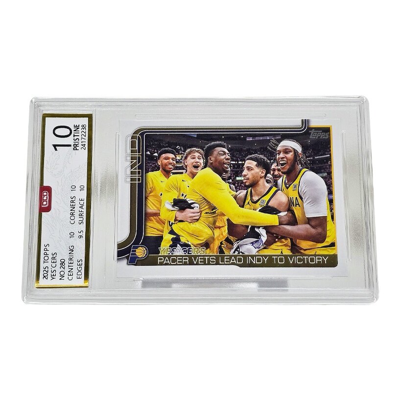 Карточки коллекционные Topps