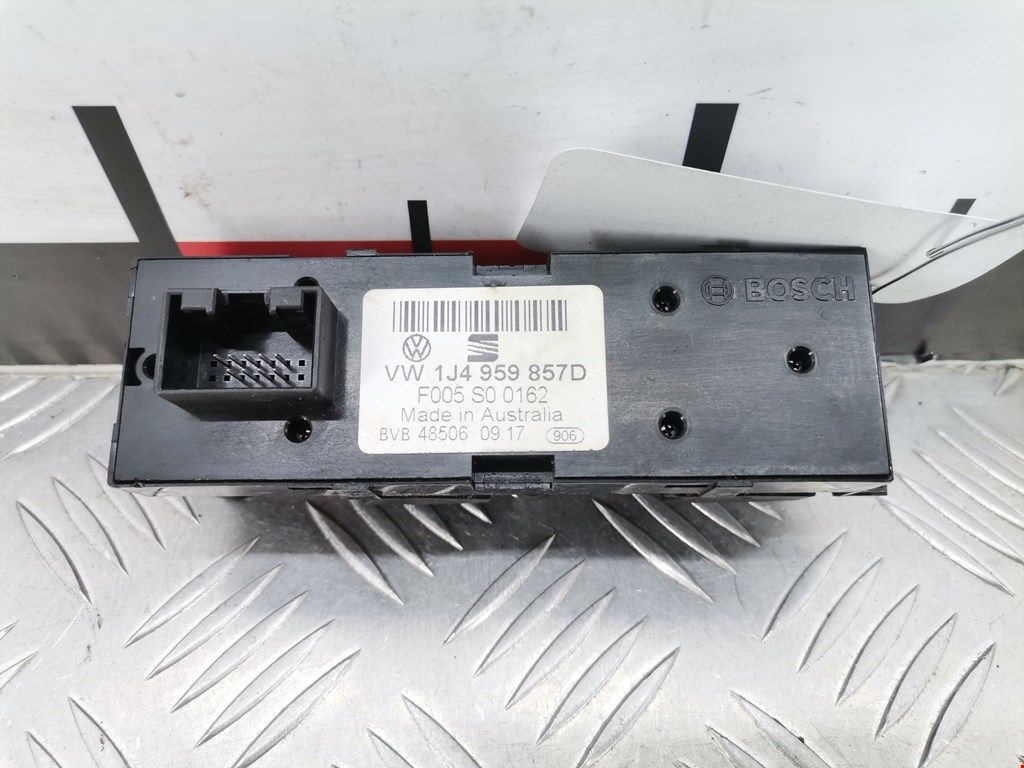 Блок управления стеклоподъемниками / 1650088 1J4959857D 1J4959857D для Volkswagen Bora(Jetta) (с пробегом)