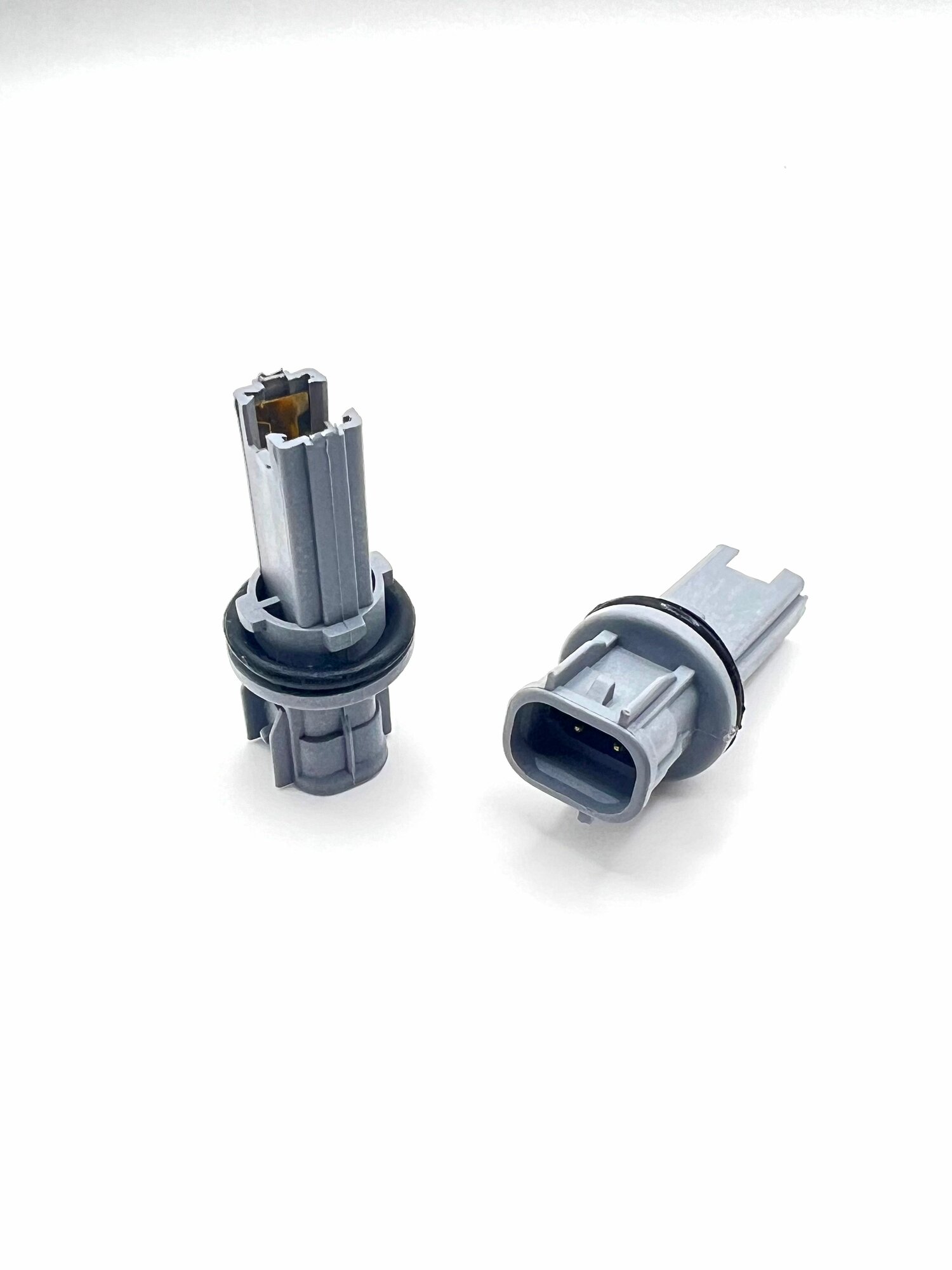 Цоколь (патрон) лампы T10 для габаритных фонарей Toyota, Mazda, Honda, Lexus, Suzuki — 2 шт, OEM 90075-60004