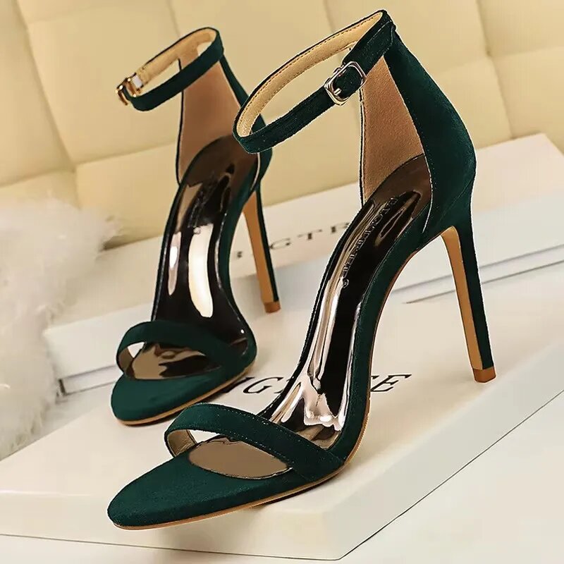 Сандалии