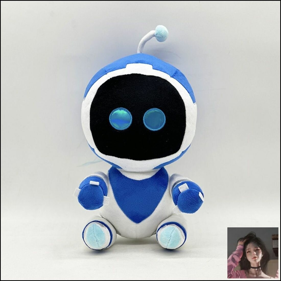 Плюшевая игрушка Astro Bot, 30 см, короткий плюш, полипропиленовый хлопок, унисекс — фото 1