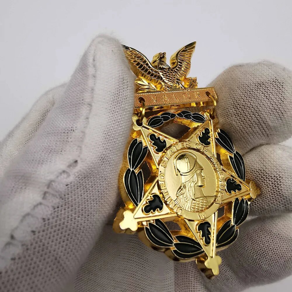 Знак Армейской медали Почета