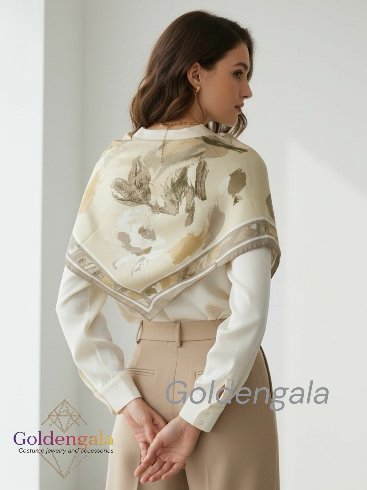 Платок GOLDEN GALA для женщин,90 см, бежевый — фото 1