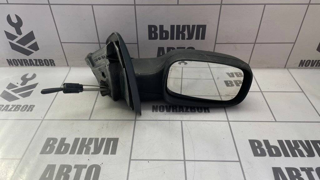 Зеркало правое механическое Renault Megane 2 02-09