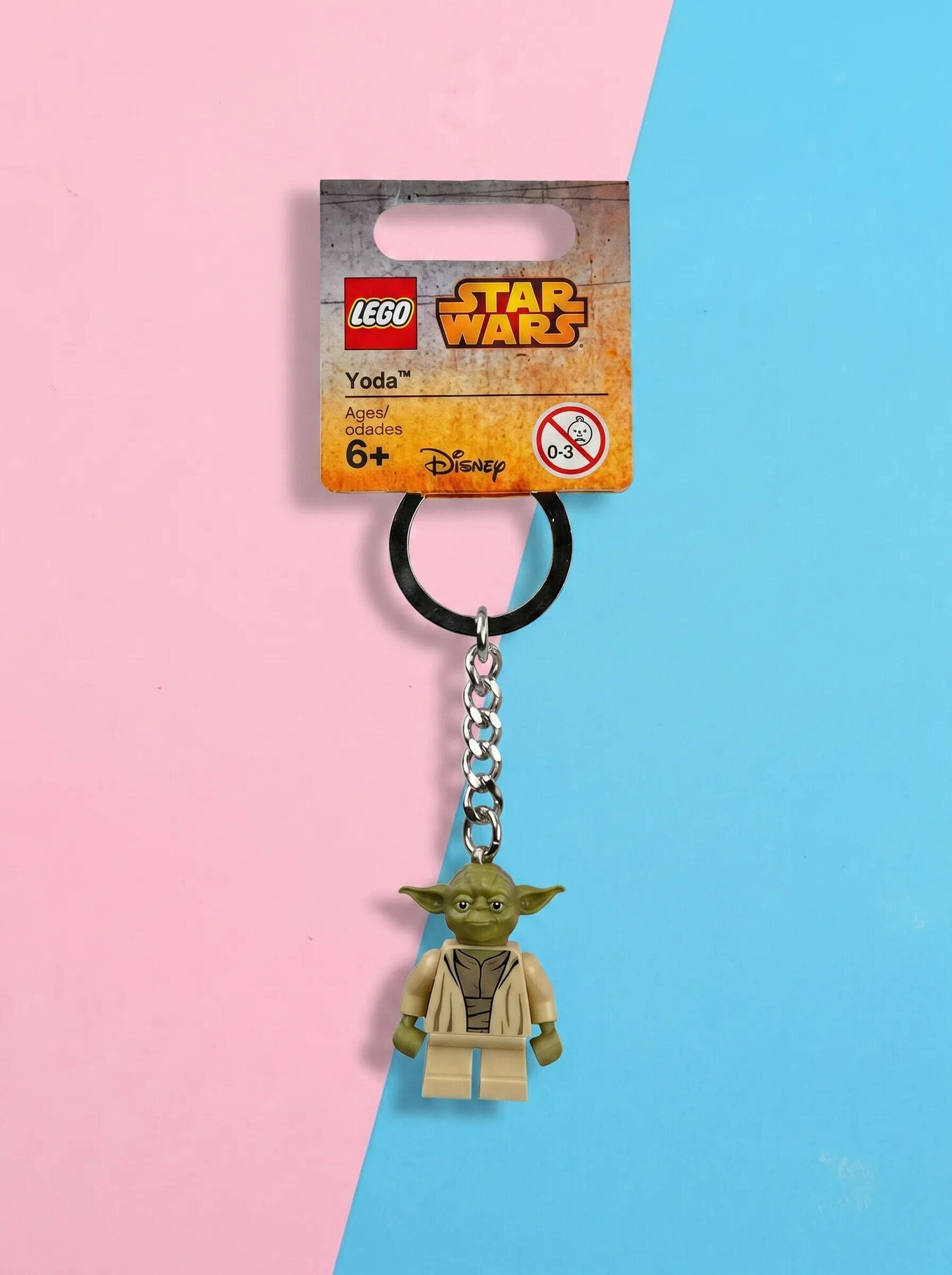 Конструктор LEGO Брелки LEGO 853449 Брелок LEGO 853449 «Йода», 15 деталей, от 16 лет