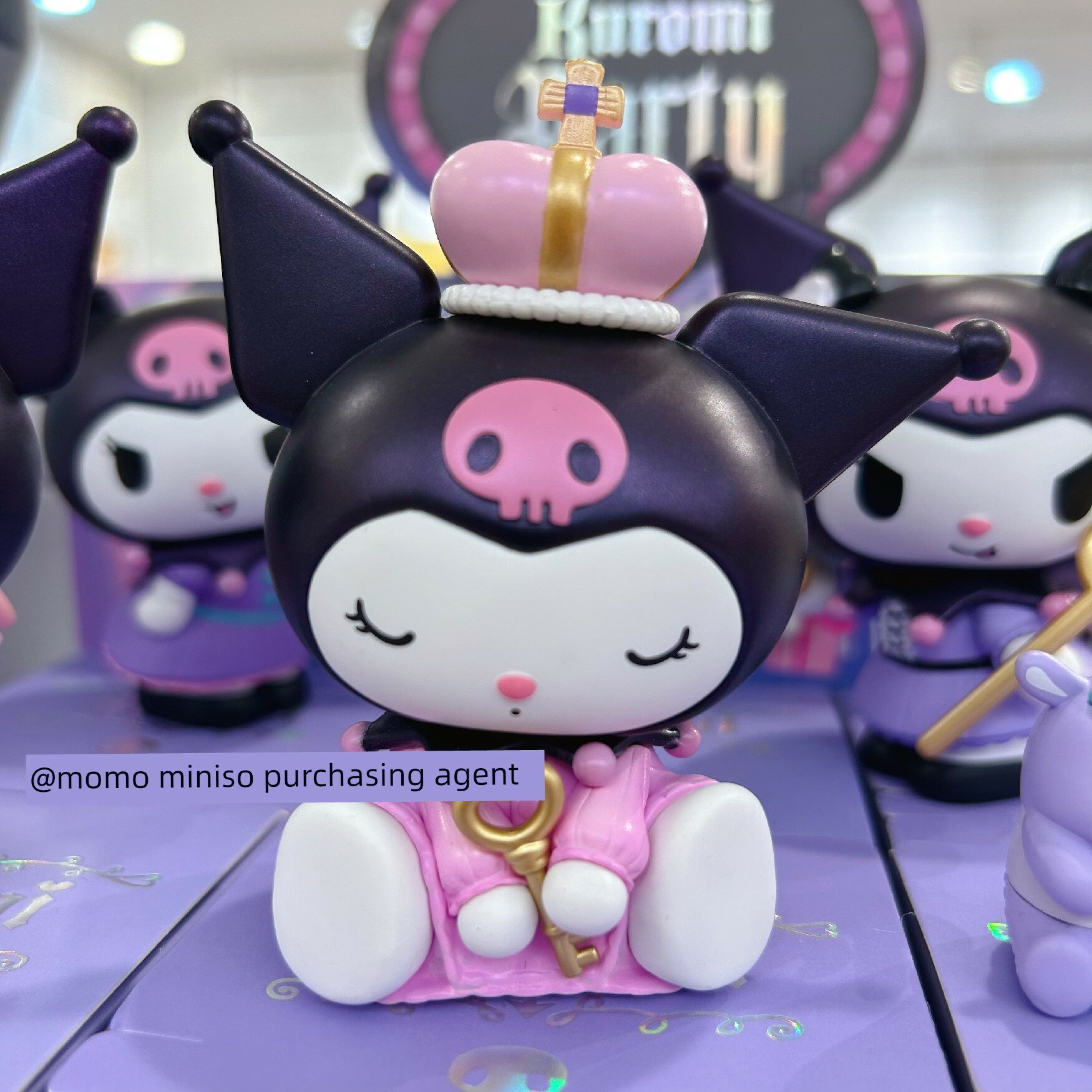 Коллекционная фигурка MINISO Kuromi Party Special Edition: милый настольный декор и трендовая игрушка Sanrio (слепая