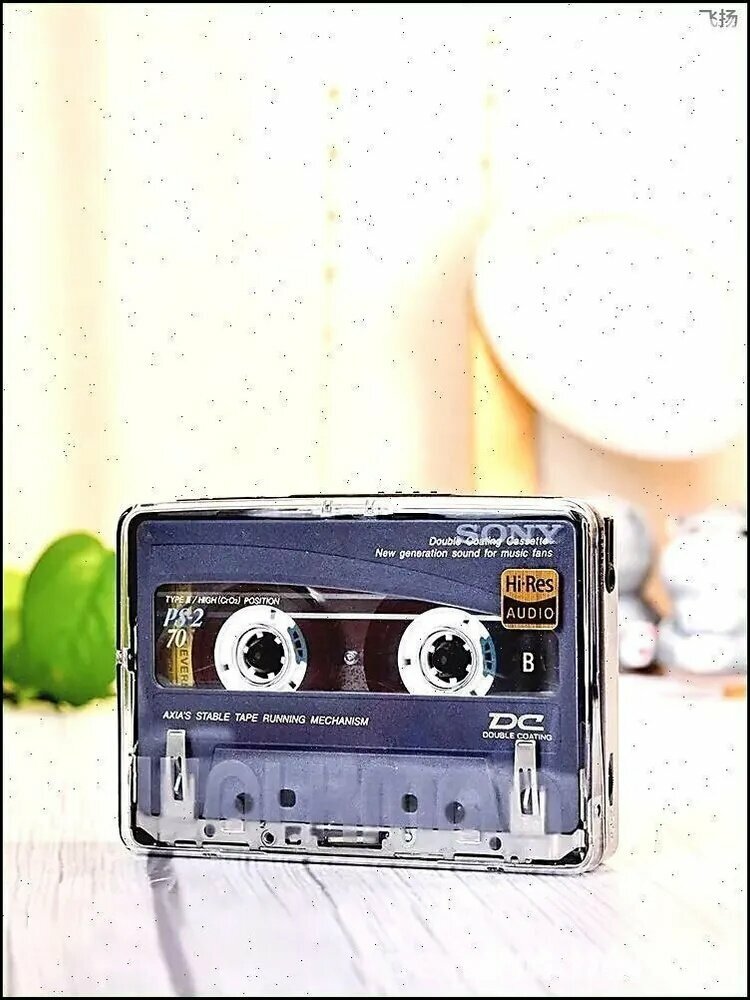 Кассетный плеер WALKMAN Японский аудиоплеер для кассет в прозрачном дизайн, 45 Вт, прозрачный, белый
