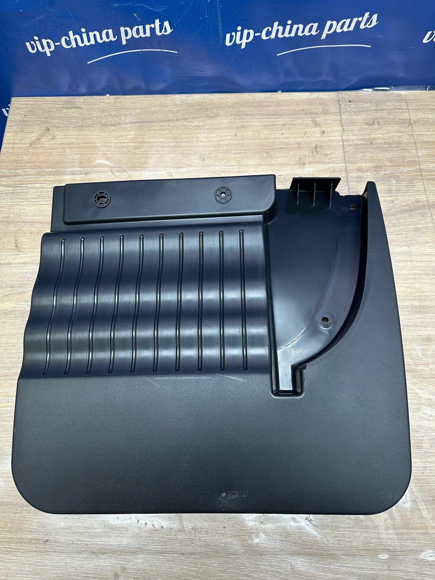 Брызговик JAC Sunray SOLLERS Atlant колеса заднего правого (пластиковый) OE / Арт. 8511410R002
