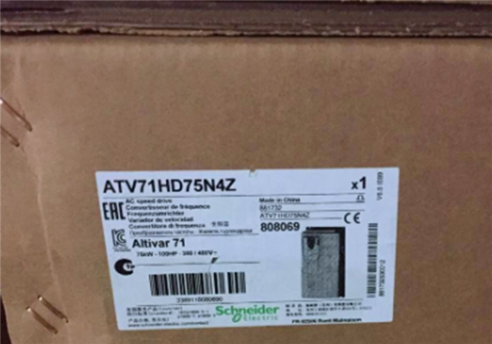 Модуль SCHNEIDER ATV71HD75N4Z Inverter 75KW 100HP