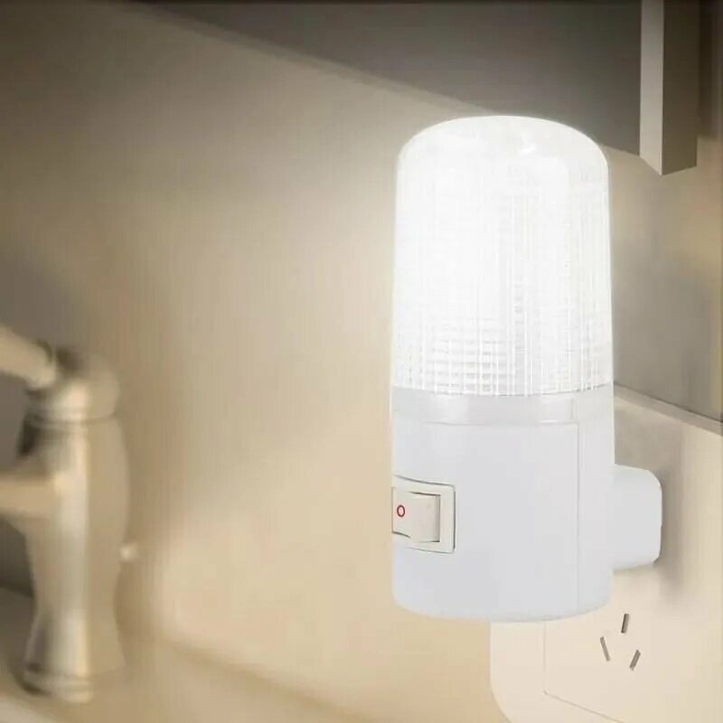 Светодиодный ночник 4 LED, с выключателем для рассеянного мягкого освещения в розетку/ 220В 7.7*5.8*3см пластик