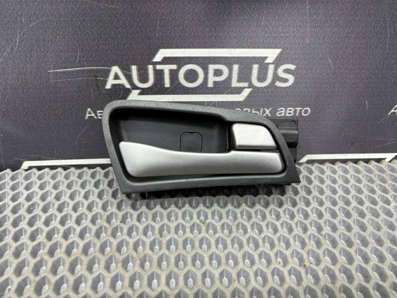 Внутренняя ручка двери Правый Передний Hyundai Solaris (G4FA) Б/У с пробегом Арт. 83623-RB000