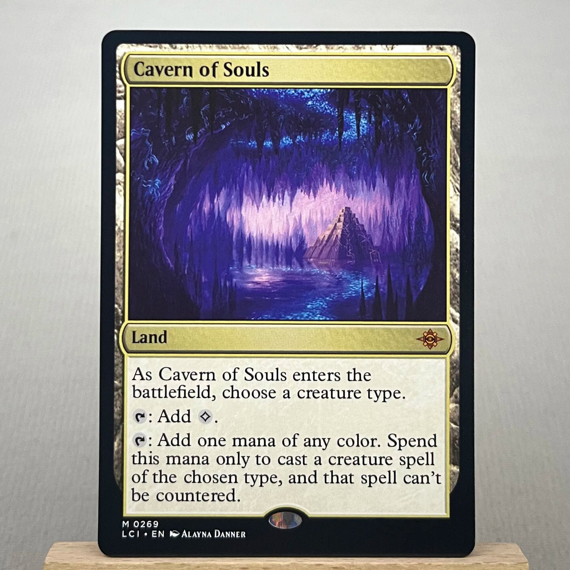 Коллекционная карта Magic: The Gathering Cavern of Souls, Цвет: 269) LCI