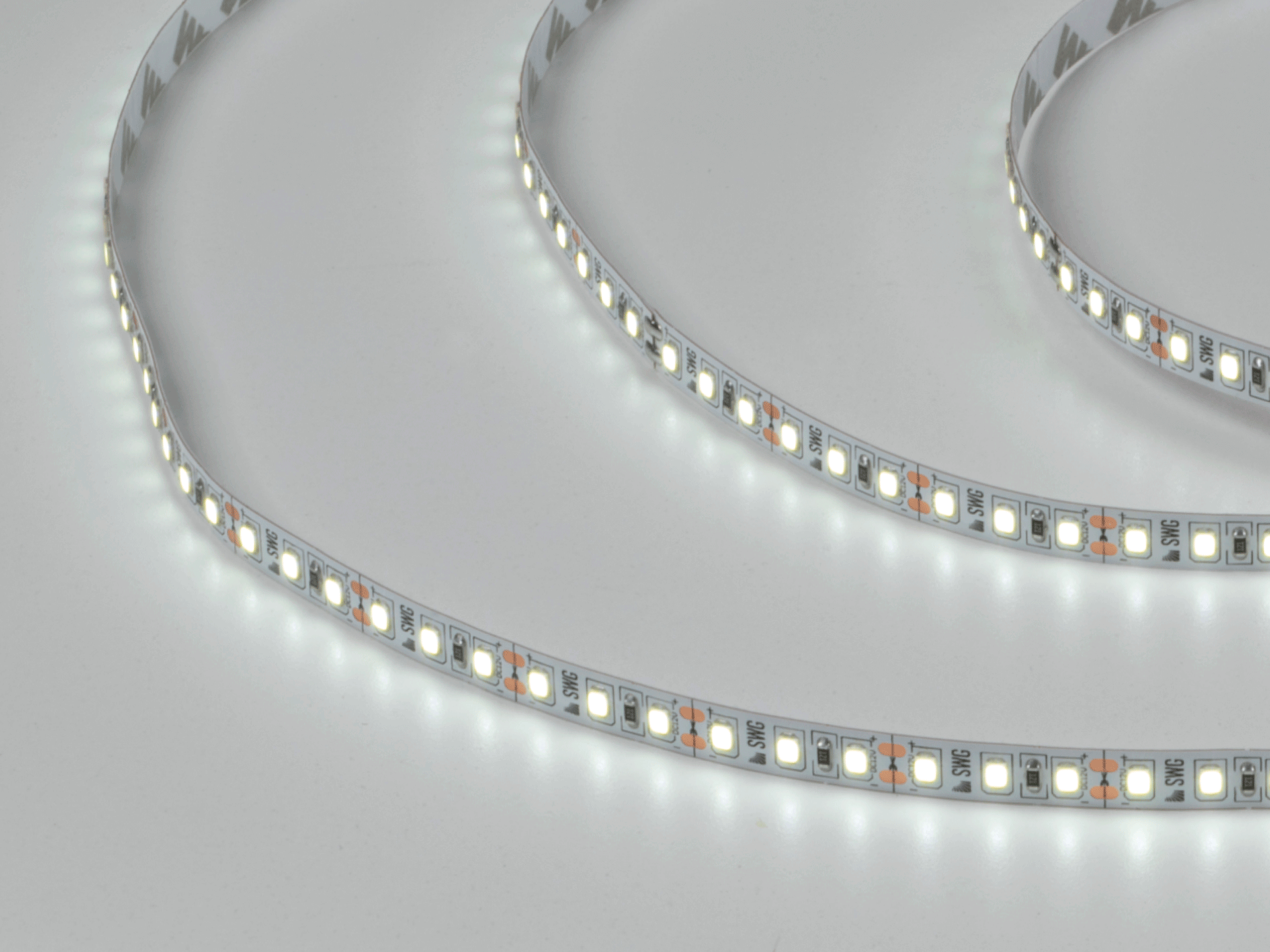 Лента светодиодная 9,6 Вт/м SMD2835 Открытая (IP20) Холодный, 12В, 3М