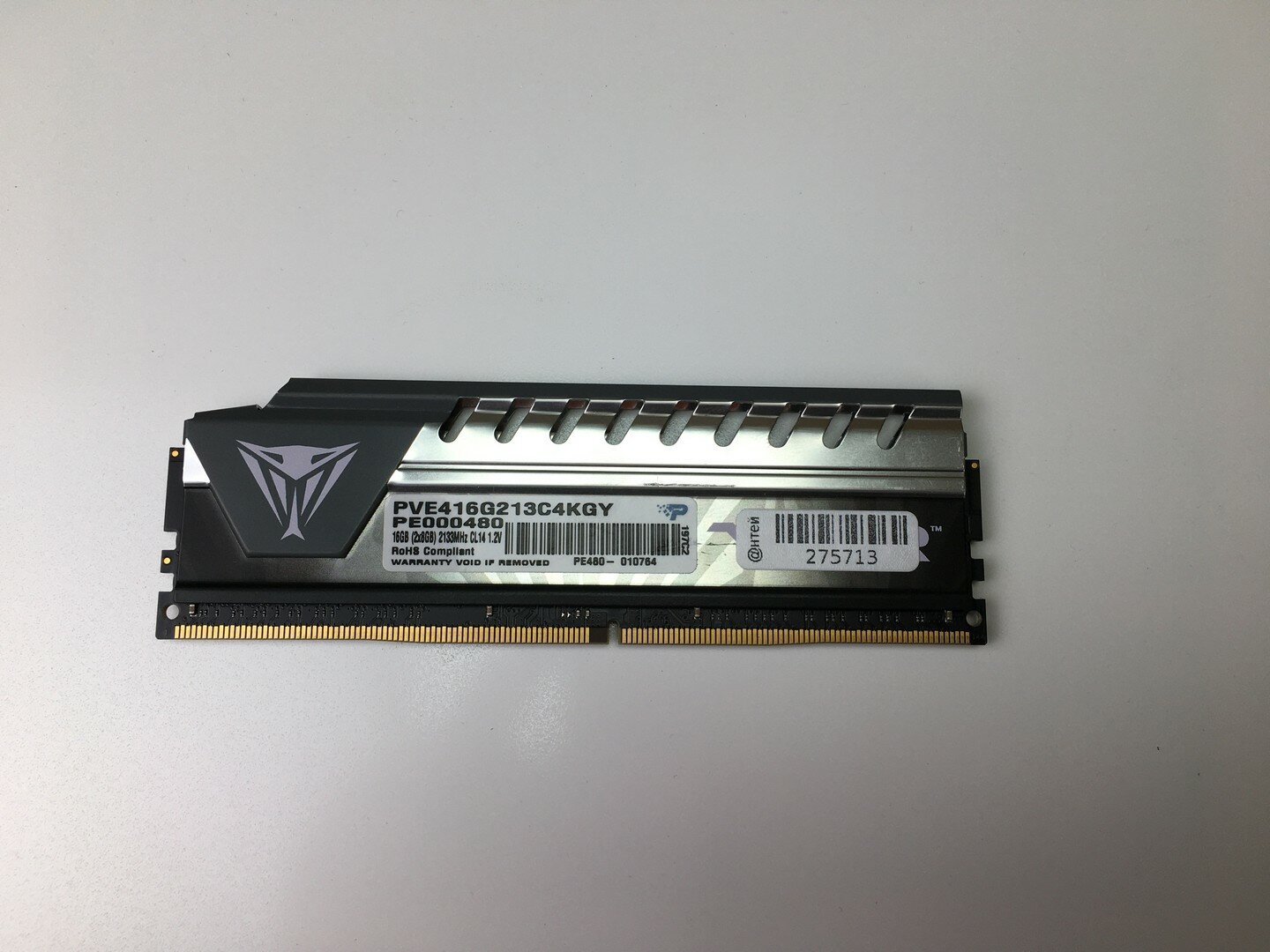Оперативная память DIMM DDR4 8Gb 2133Mhz PC-17000 Patriot PVE416G213C4KGY