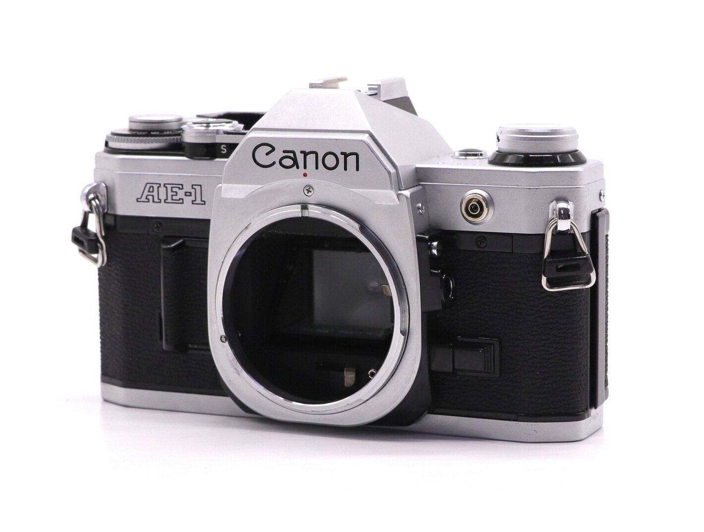 Зеркальная фотокамера Canon AE-1 body (Japan)