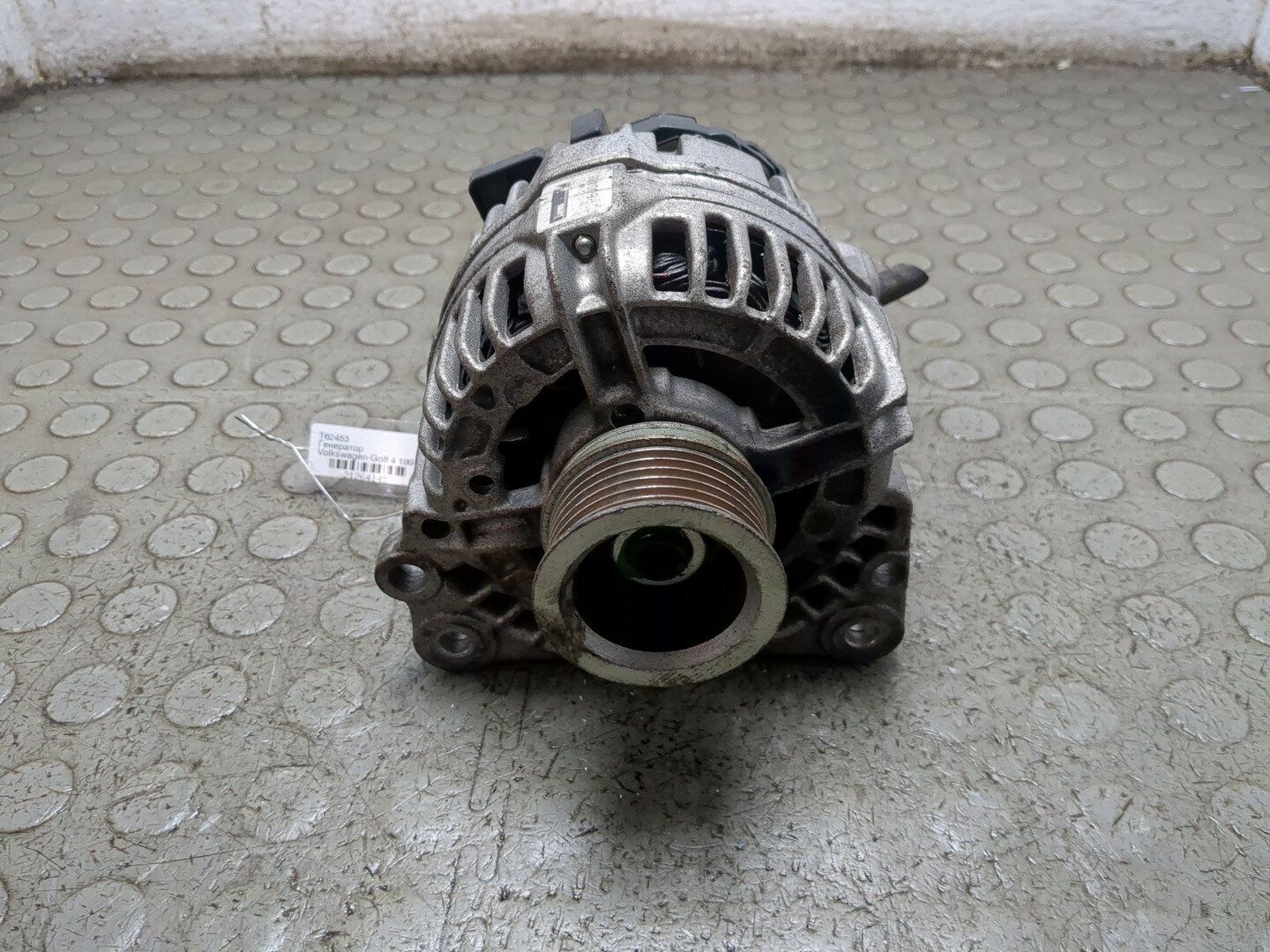 Генератор Volkswagen Golf 4 Б/У