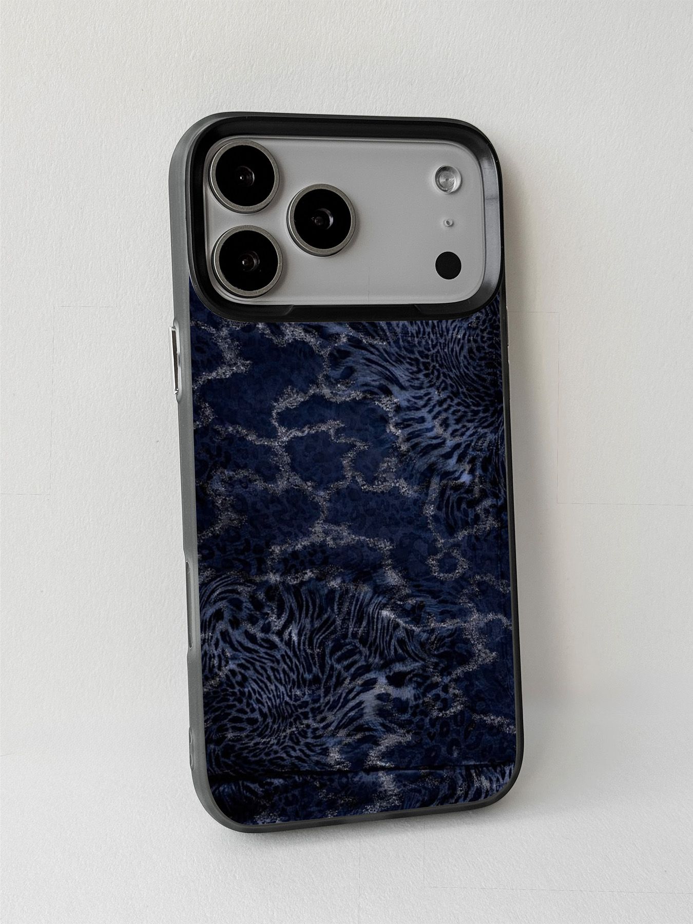 Чехол на iPhone 17 Pro у2к — фото 1
