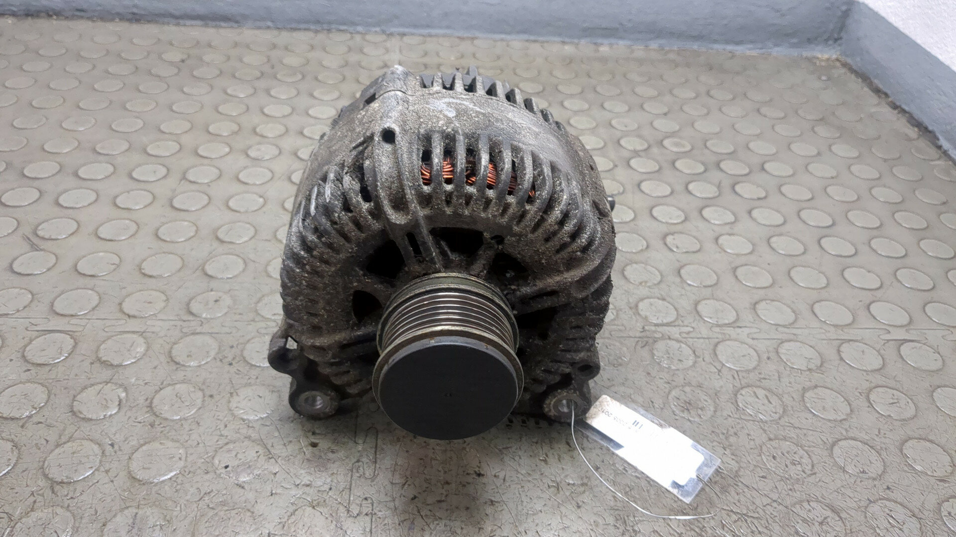 Генератор Volkswagen Passat 6 Б/У
