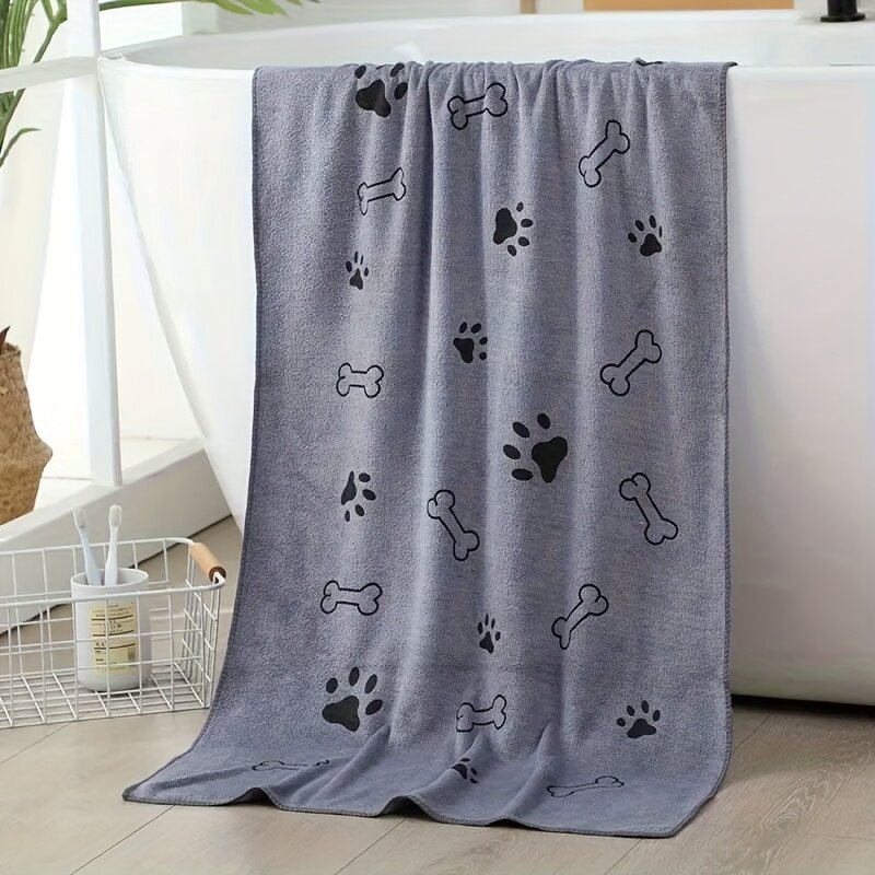 Полотенце для животных серое, 1 шт, 50×100 см, мягкое впитывающее, быстро сохнет, с рисунком лап, для собак средних пород