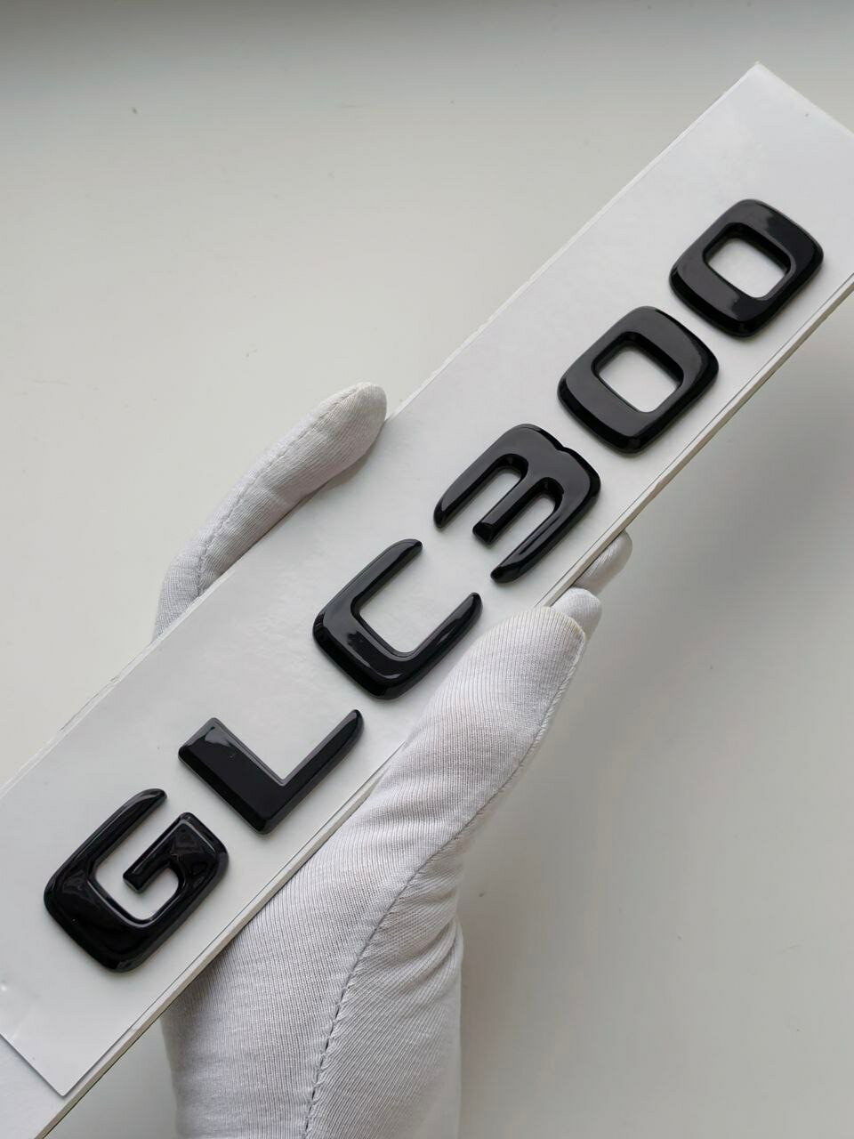 Надпись GLC300 195*24 мм, шильдик Mercedes, эмблема Мерседес