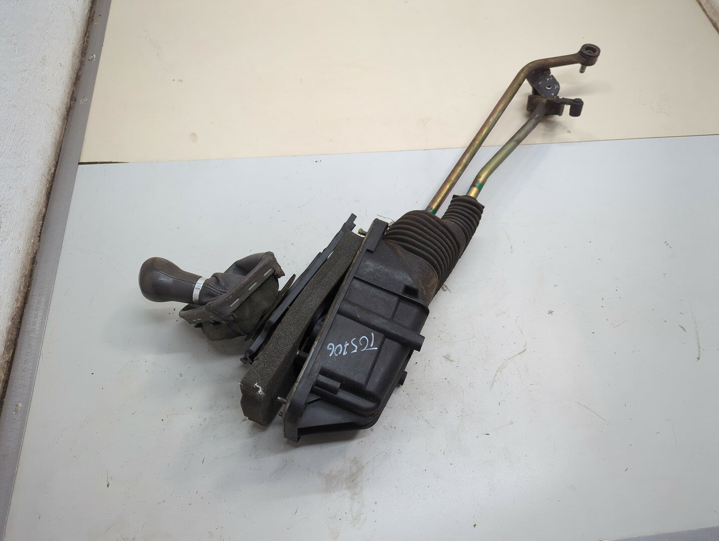 Кулиса КПП Audi A4 (B6) Б/У
