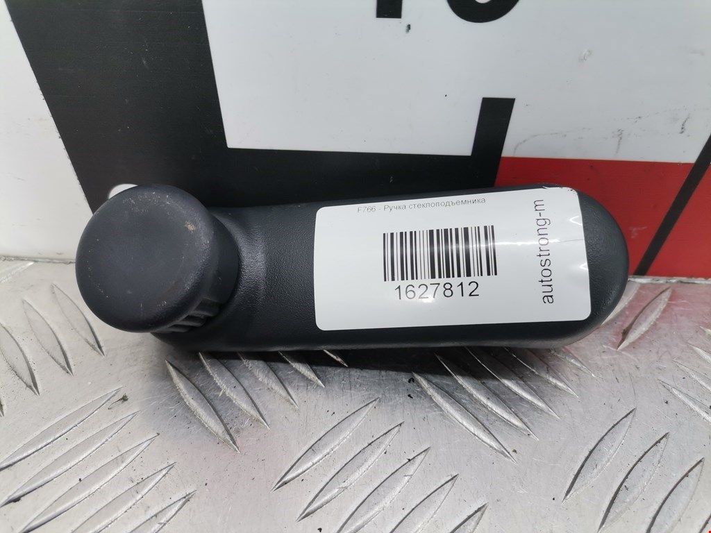 Ручка стеклоподъемника / 1627812 7700811387 7700838511 для Renault Clio 2 (с пробегом)