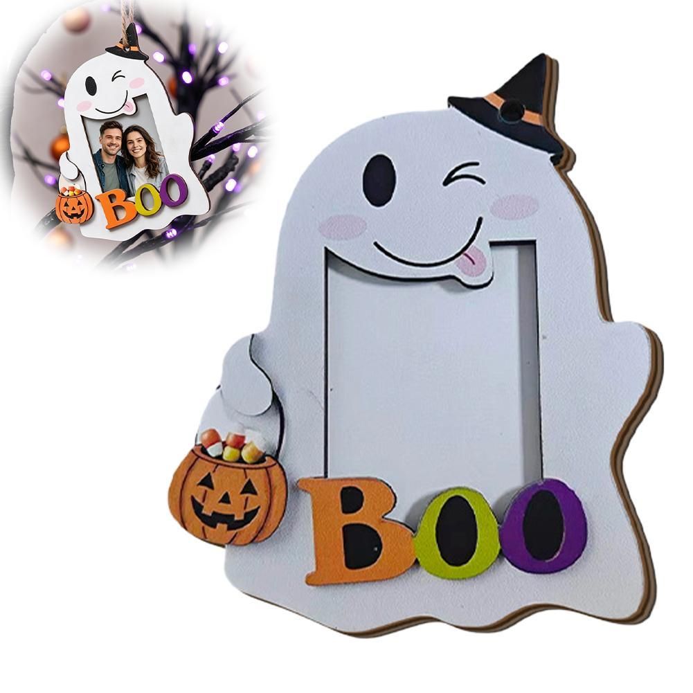 Деревянная фоторамка в форме привидения с ведьминой шляпой, надпись "BOO"