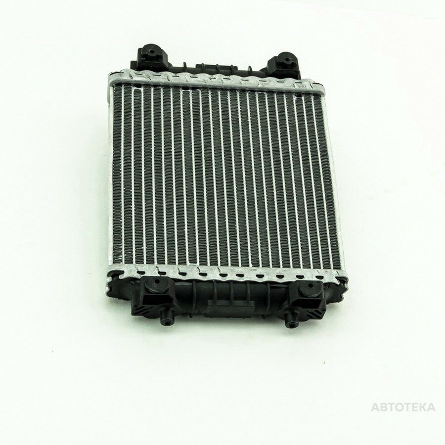Радиатор охлаждения двигателя AUDI A6 -18 DOMINANT AW4G001210212